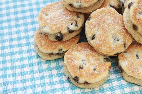 How to Make Welsh Cakes | Traditional Welsh Recipe – CwtchBakes